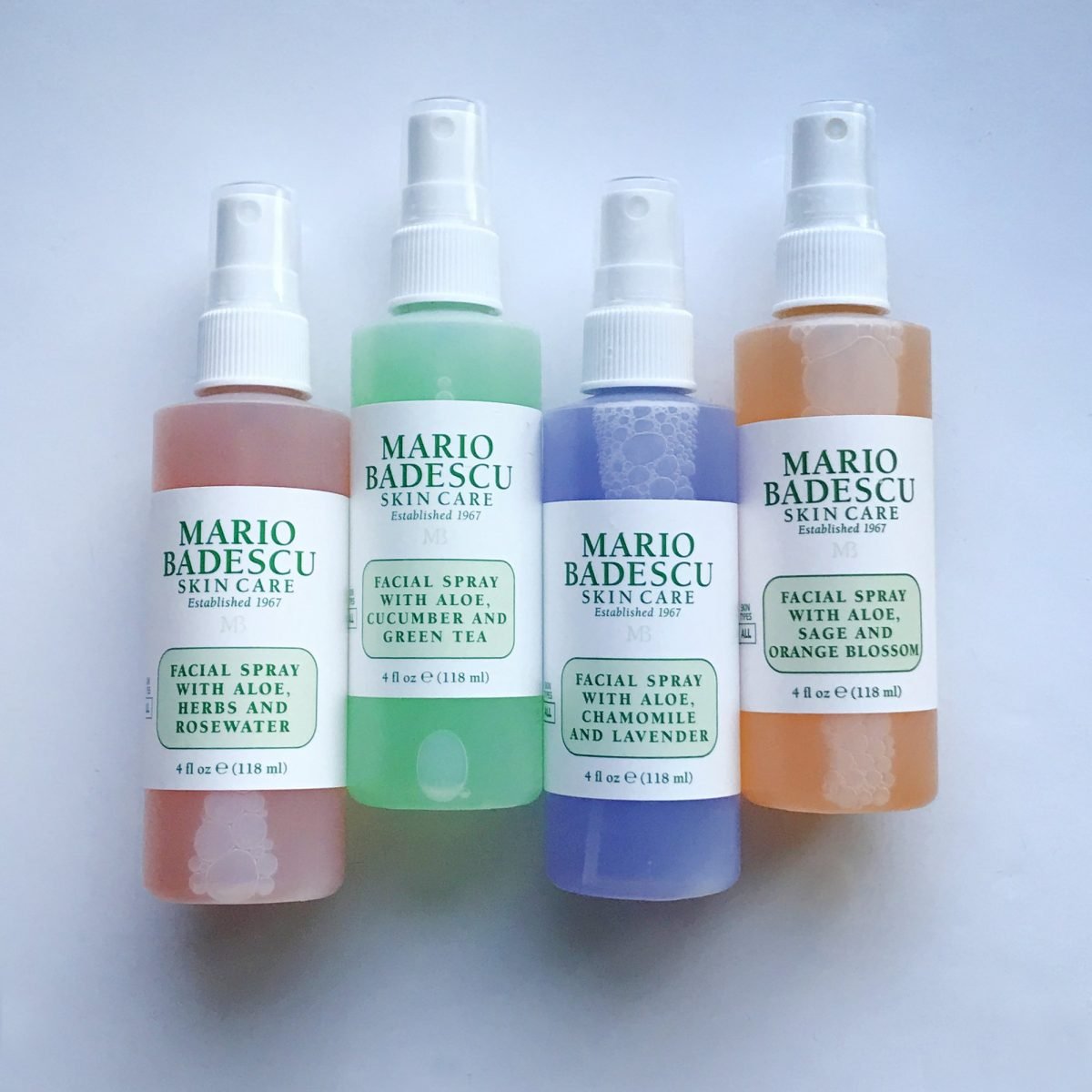 Différences entre chaque spray facial Mario Badescu et comment utiliser ...
